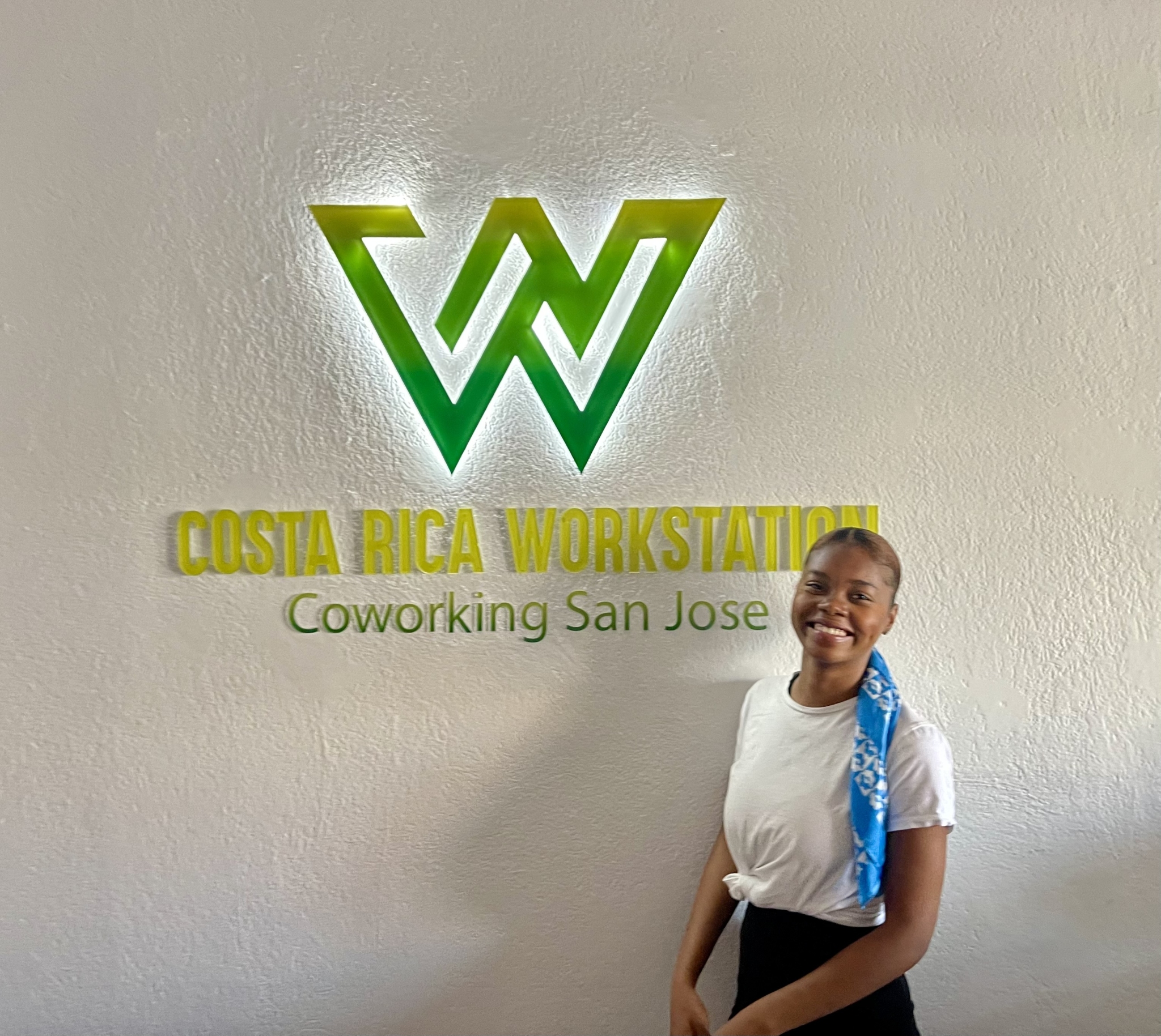 Coworking San José Costa Rica Workstation for digital nomads